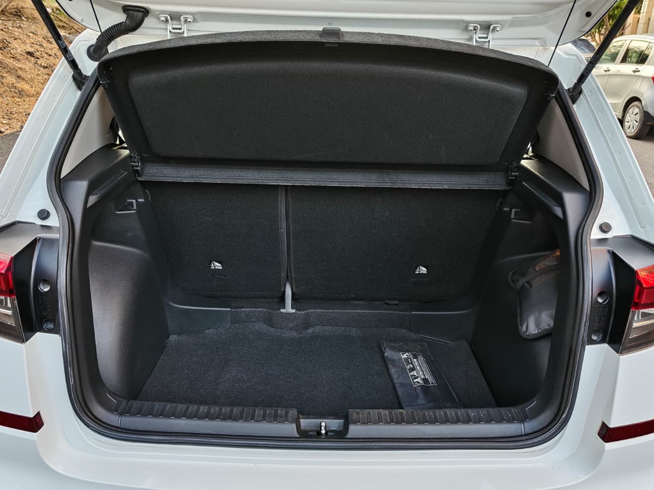 Buy Used Skoda Kushaq 1.5 TSI Style DSG of 2022 model @ 13,75,000 INR ...