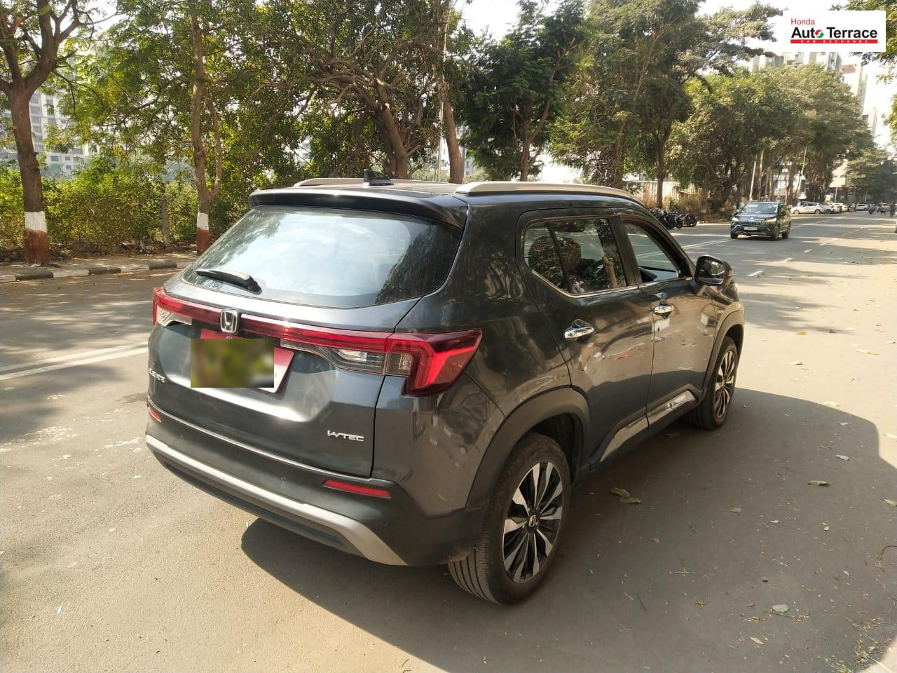 Buy Used Honda Elevate ZX CVT Non RF of 2024 model @ 13,47,473 INR in ...