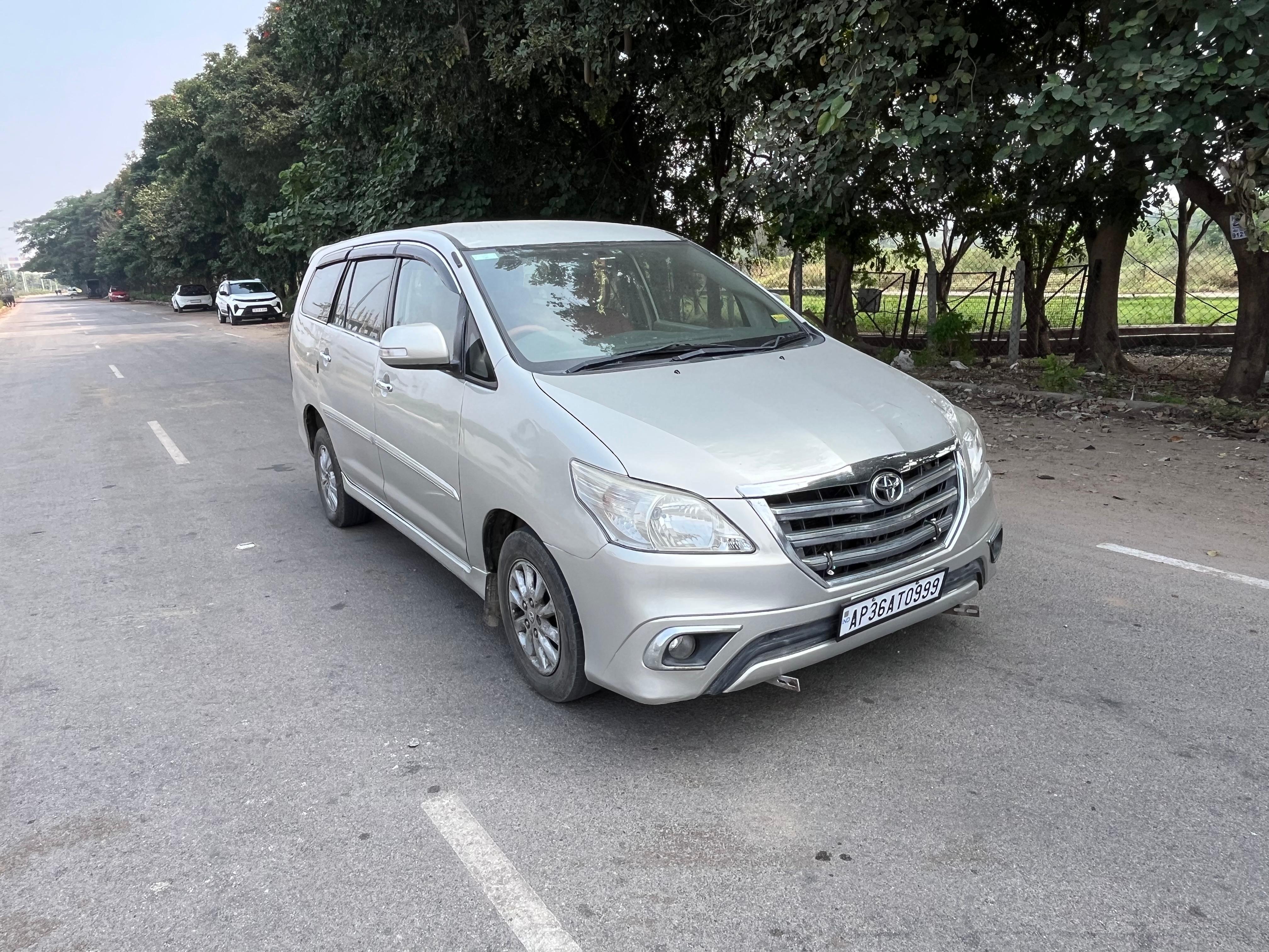 Used 2012 Toyota Innova 2494 cc Diesel Manual Car in Hyderabad at ₹5.75 ...
