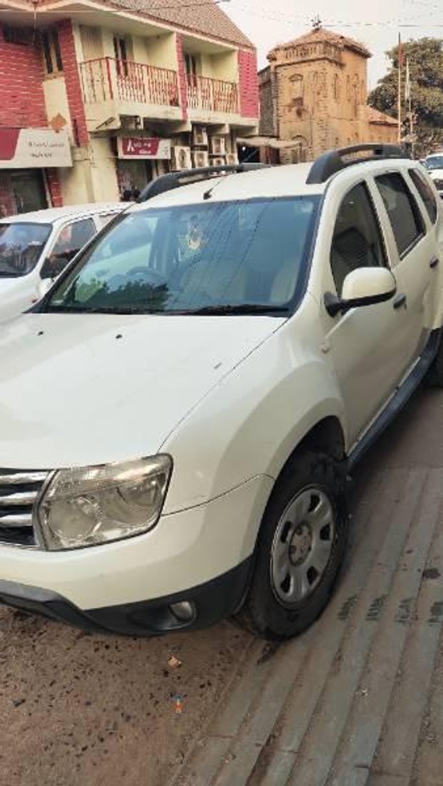 Used 2013 Renault Duster Diesel Manual in Rajkot at ₹2.50 Lakh - CarDekho