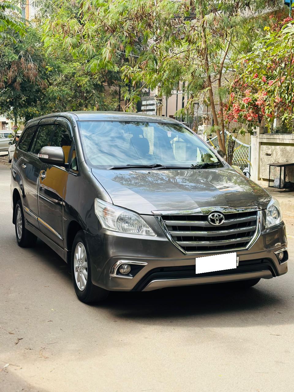 Used 2014 Toyota Innova 2494 cc Diesel Manual Car in Bangalore at ₹10. ...