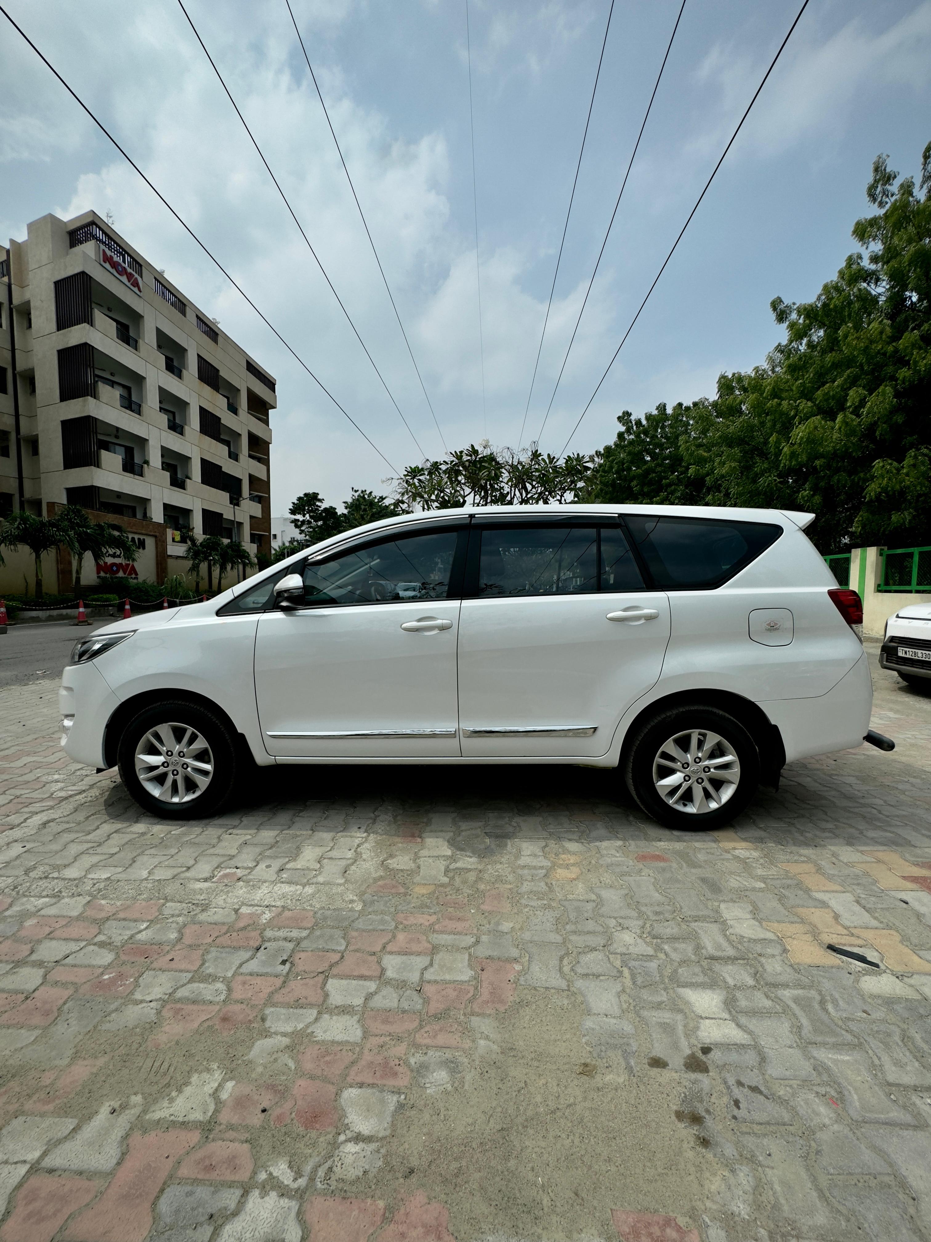 Buy Used Toyota Innova Crysta 2.4 GX 7Str of 2023 model @ 21,50,000 INR ...