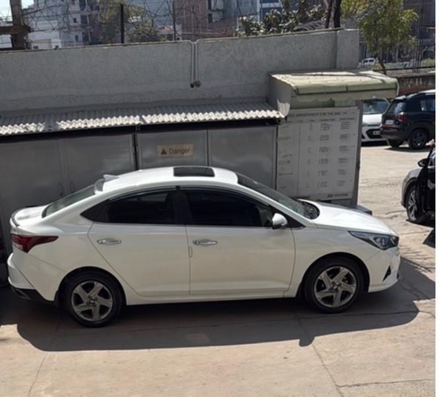 Used 2021 Hyundai Verna Petrol Manual in New Delhi at ₹9.70 Lakh - CarDekho
