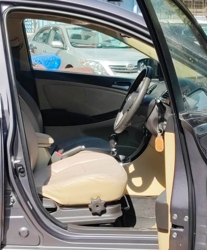 Buy Used Hyundai Verna 1.6 VTVT SX of 2016 model @ 4,75,000 INR in Mira ...