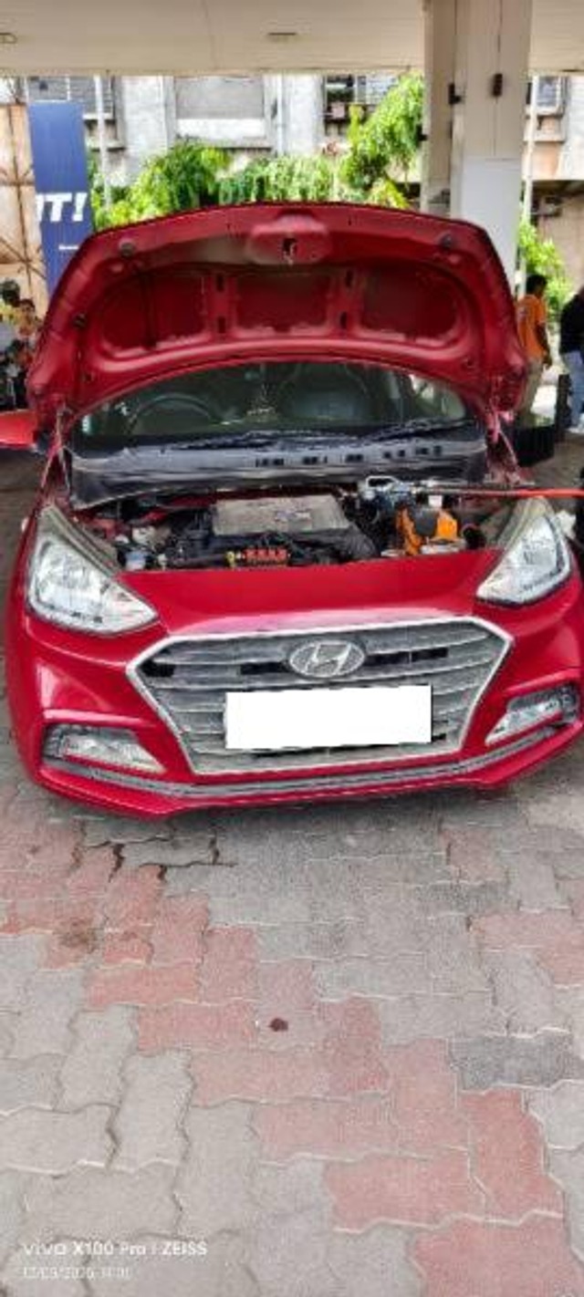 Used 2018 Hyundai Xcent Petrol Manual in Surat at ₹4 Lakh - CarDekho