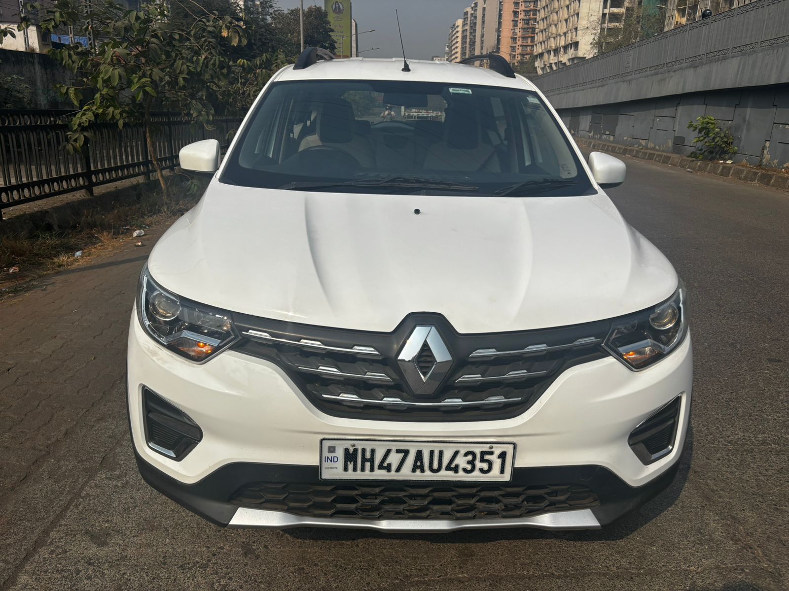 Used 2020 Renault Triber 999 cc Petrol Automatic Car in Mumbai at ₹5.90 ...