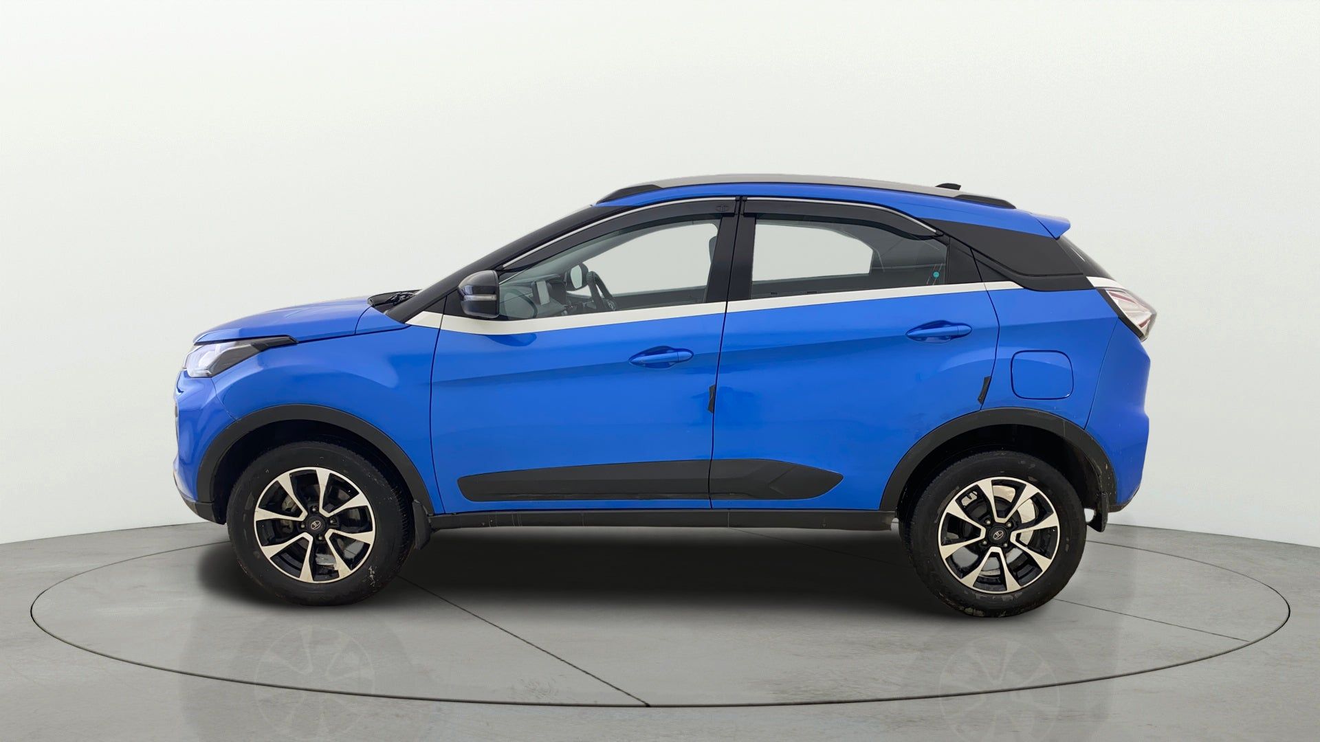 Buy Used Tata Nexon XZ Plus DualTone Roof of 2021 model @ 6,83,635 INR ...