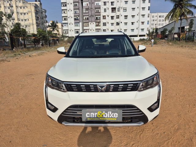 Used 2022 Mahindra XUV300 1197 cc Petrol Manual Car in Bangalore at ₹8. ...