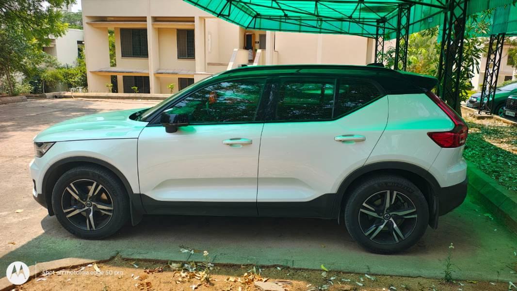 Buy Used Volvo XC40 T4 R-Design of 2021 model @ 34,00,000 INR in Ranga ...