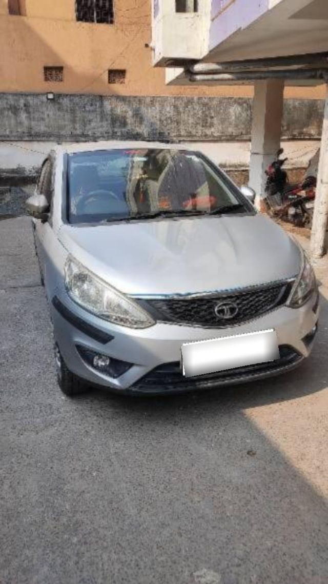 बोकारो में ₹2 लाख से 3 पुरानी Tata Zest कारें - बेहतरीन कीमतों पर सेकंड ...