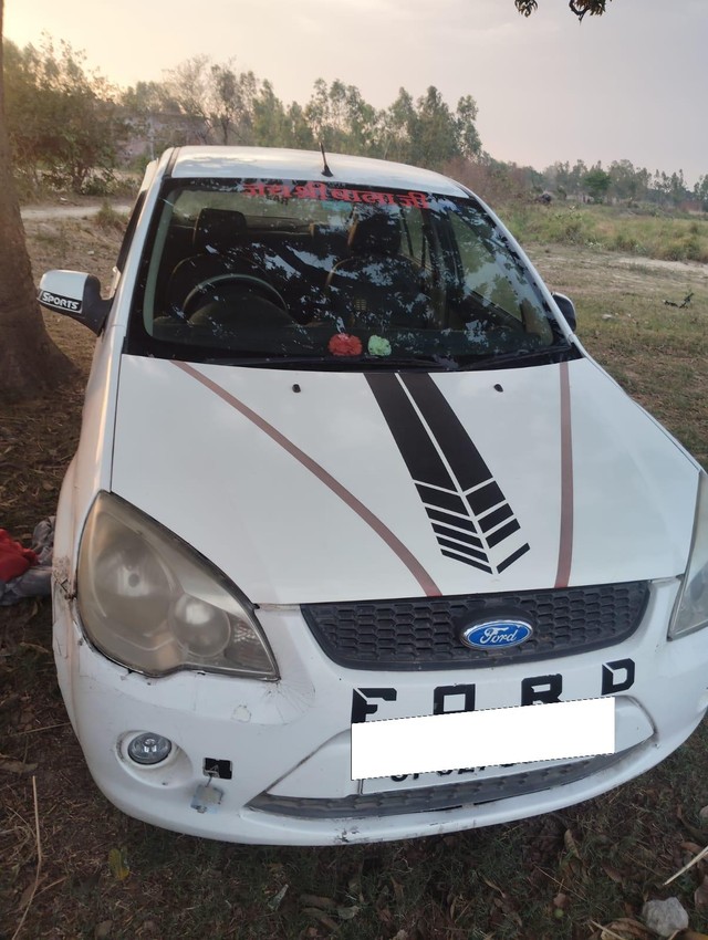 Used 2013 Ford Fiesta Classic Petrol Manual in Lucknow at ₹1 Lakh ...