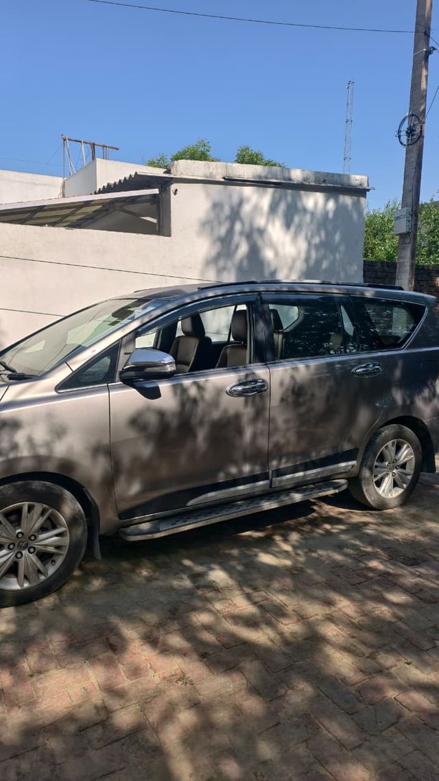 15 Used Toyota Innova Cars in Punjab from ₹2 Lakh - Second Hand Cars at ...