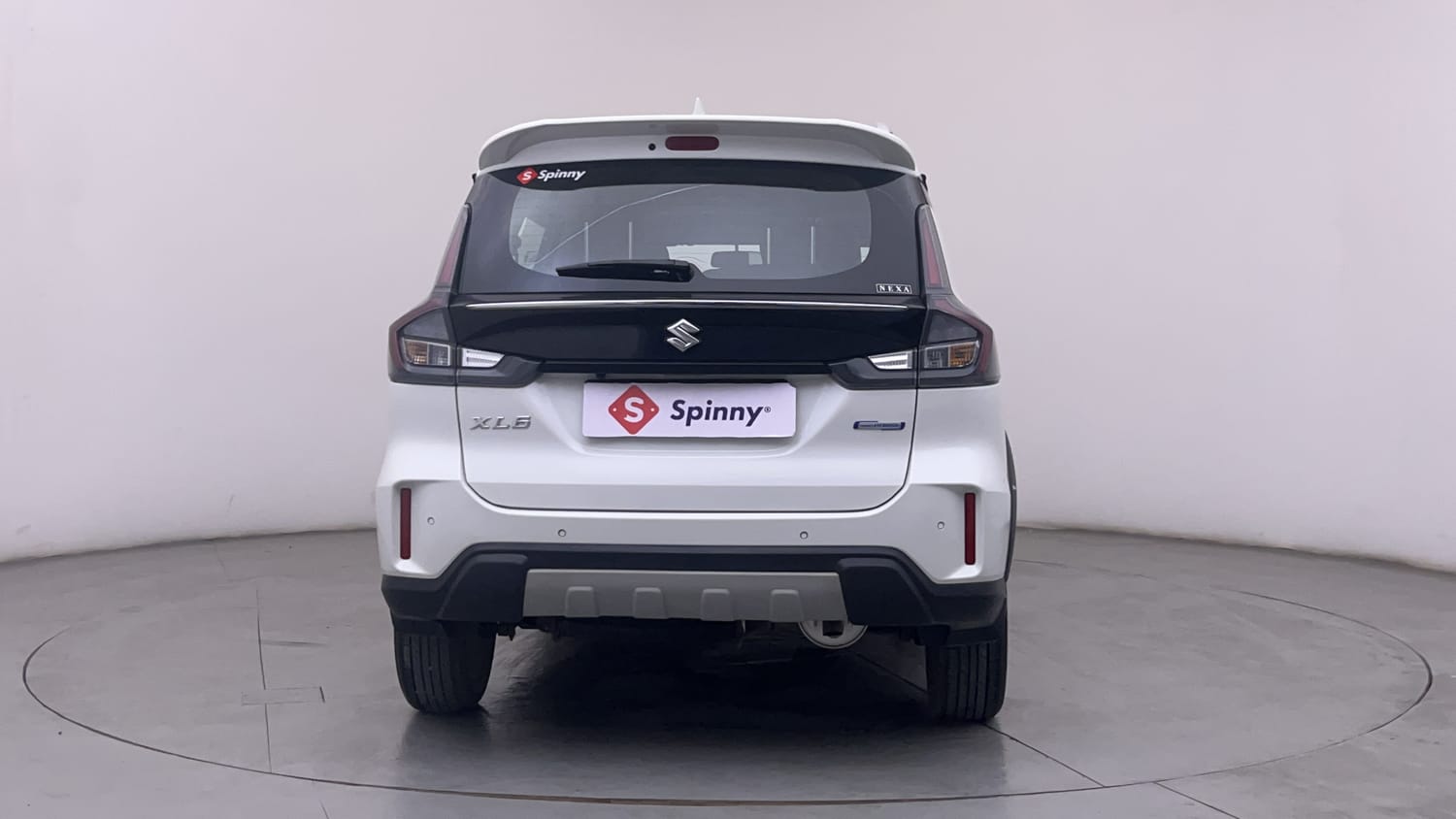 Buy Used Maruti XL6 Alpha Plus AT of 2022 model @ 13,75,000 INR in ...