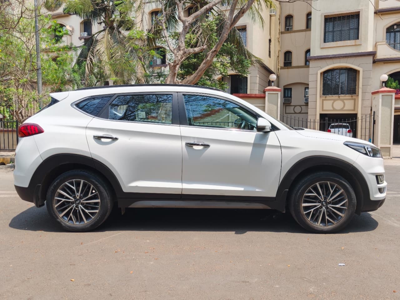 Buy Used Hyundai Tucson 2.0 Dual VTVT 2WD AT GL of 2020 model @ 14 ...