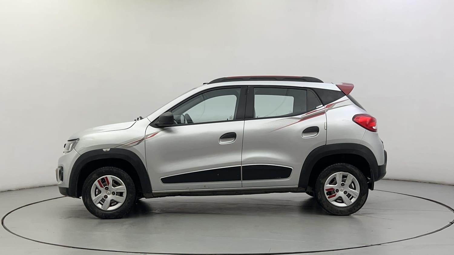 Buy Used Renault KWID RXT of 2016 model @ 2,12,000 INR in Ahmedabad ...