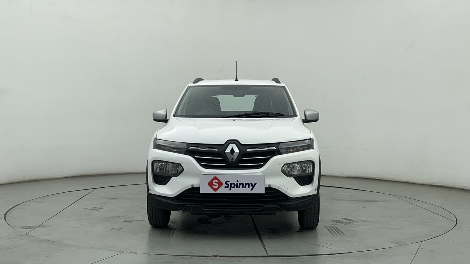 Buy Used Renault KWID 1.0 AMT RXT of 2023 model @ 4,95,000 INR in ...