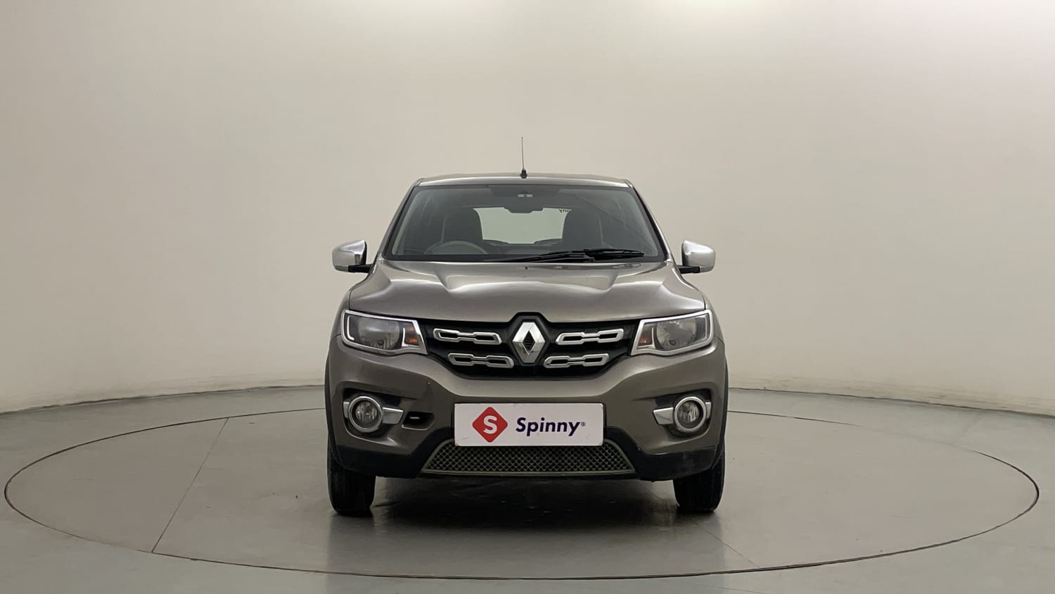 Buy Used Renault KWID 1.0 RXT AMT of 2017 model @ 3,53,000 INR in ...