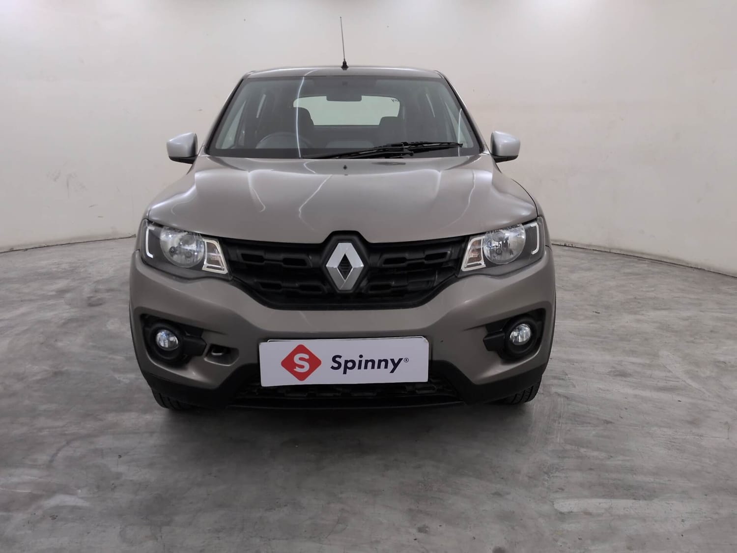 Buy Used Renault KWID 1.0 RXT AMT Opt of 2018 model @ 3,55,000 INR in ...