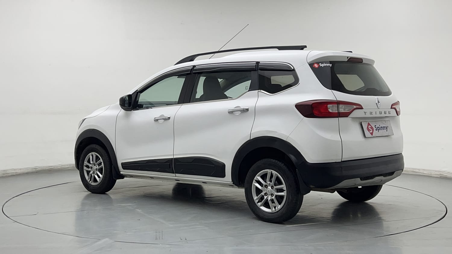 Buy Used Renault Triber RXT of 2021 model @ 4,75,000 INR in Gurgaon ...