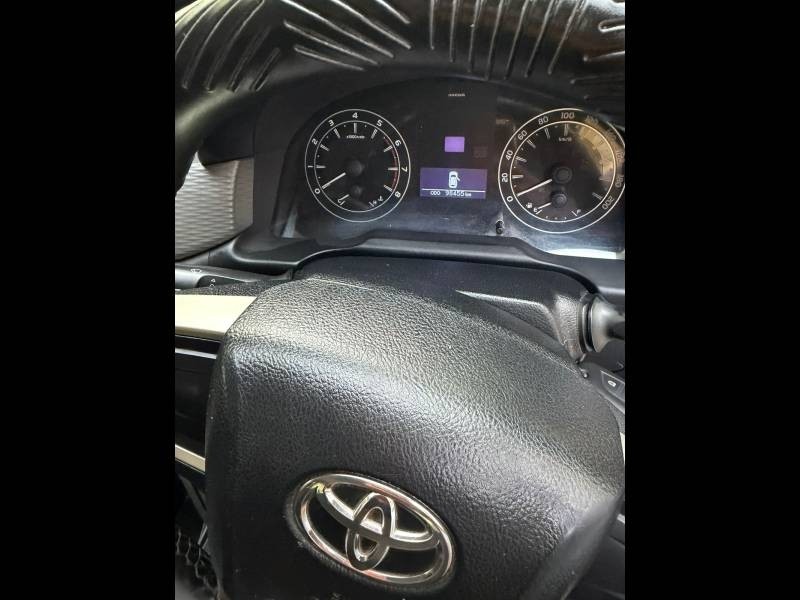 Buy Used Toyota Innova Crysta 2.7 GX AT 8S BSIV of 2016 model @ 10 ...