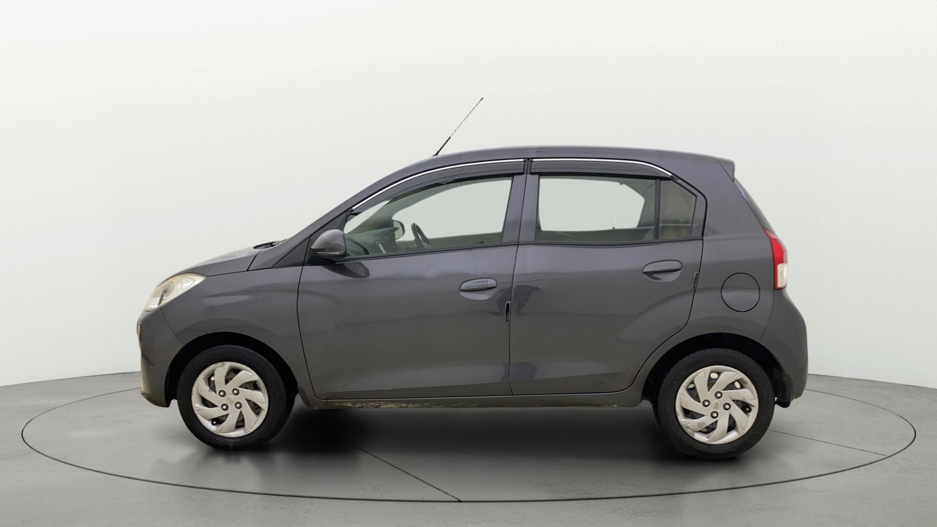 Buy Used Hyundai Santro Sportz AMT of 2020 model @ 3,33,333 INR in ...