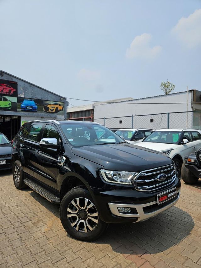 Used Black Ford Endeavour Cars in India - 34 Second Hand Black Ford ...