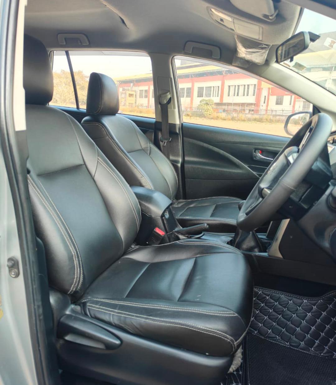 Buy Used Toyota Innova Crysta 2.4 G MT BSIV of 2017 model @ 9,95,000 ...