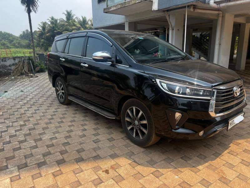 Buy Used Toyota Innova Crysta 2.8 ZX AT BSIV of 2016 model @ 13,00,000 ...