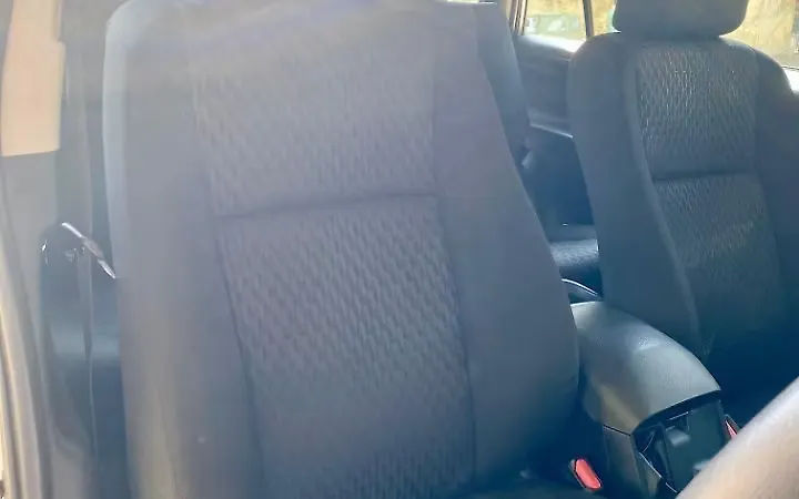 Buy Used Toyota Innova Crysta 2.4 GX 7 STR AT of 2022 model @ 18,75,000 ...