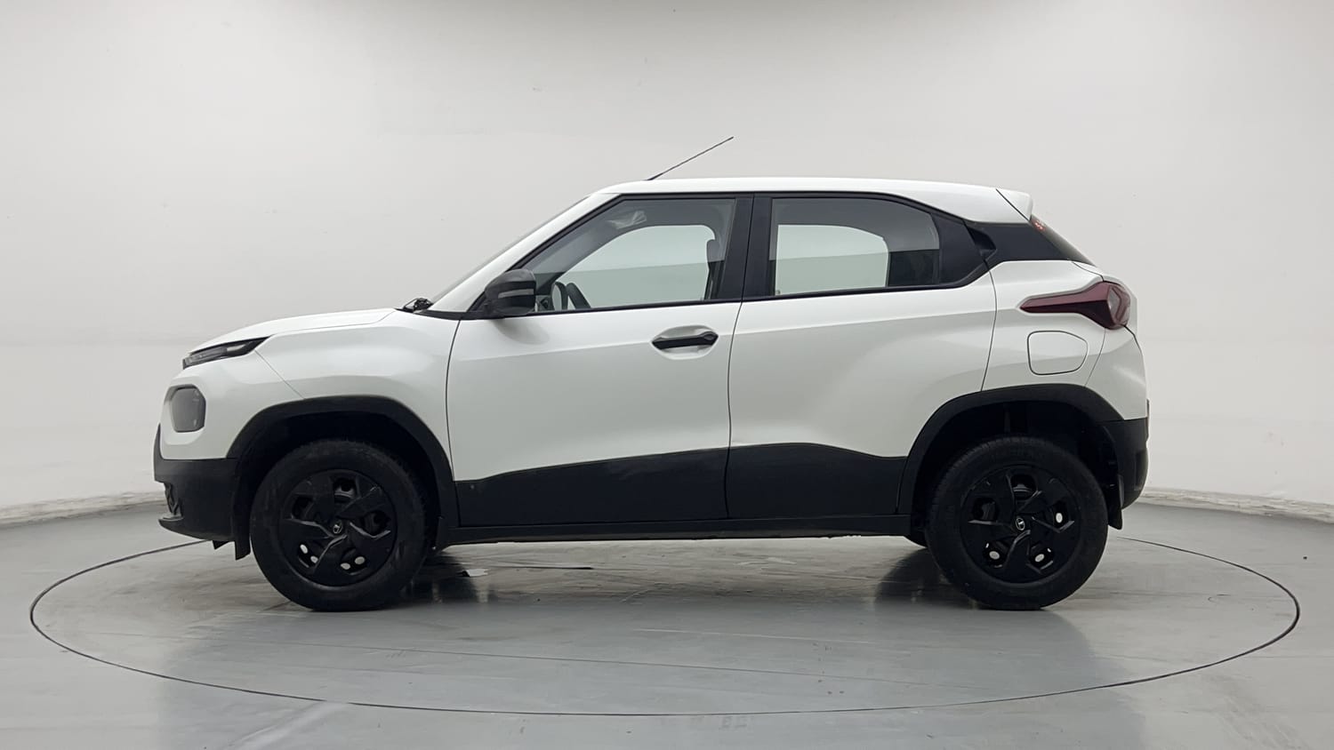 Buy Used Tata Punch Pure of 2023 model @ 4,78,000 INR in Ghaziabad ...