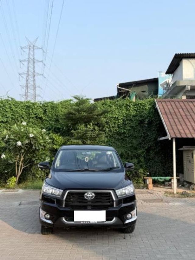 पोलाची में ₹14 लाख से 3 पुरानी Toyota Innova Crysta कारें - बेहतरीन ...