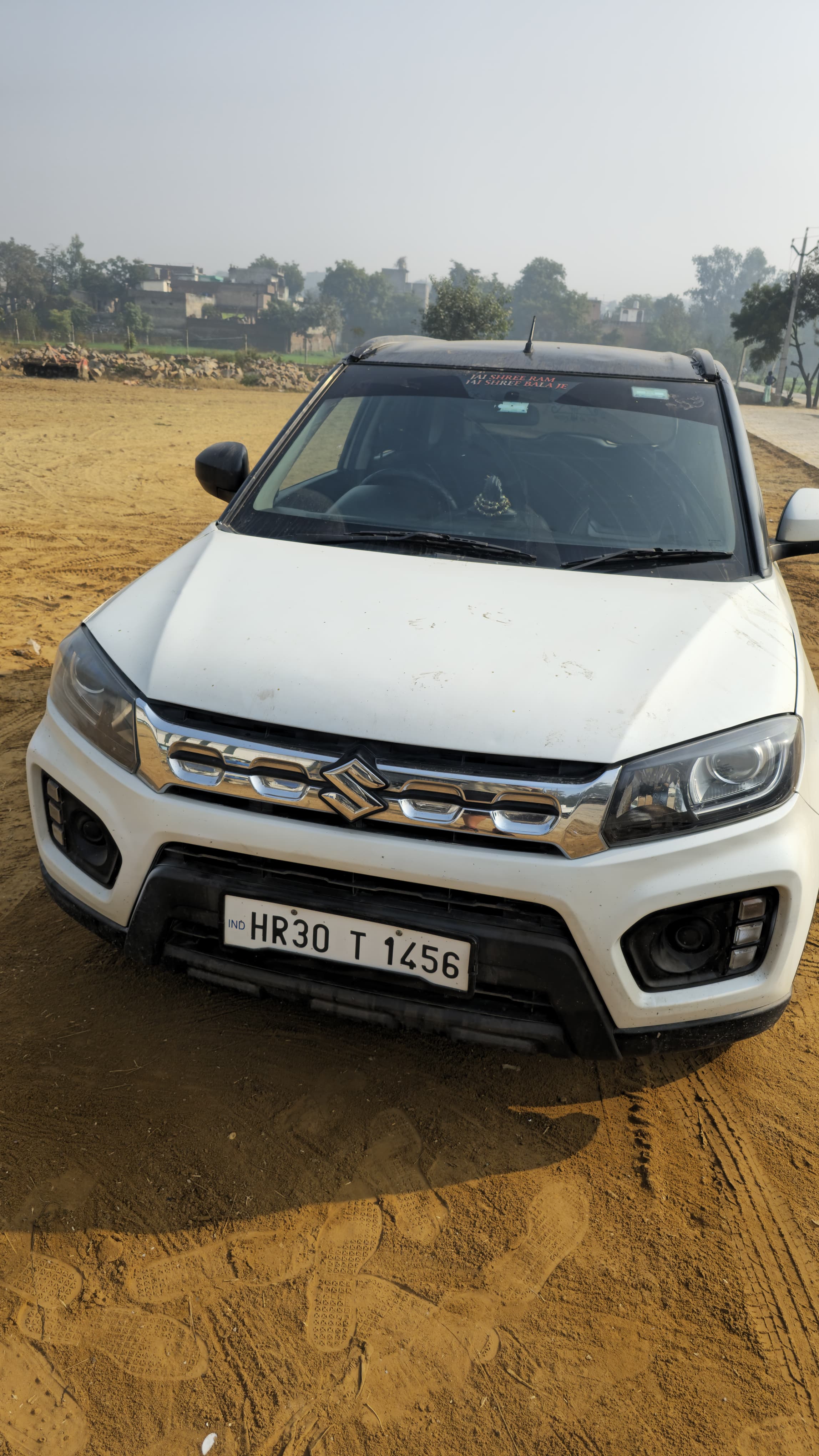 Buy Used Maruti Vitara Brezza VDi AMT of 2018 model @ 3,80,000 INR in ...