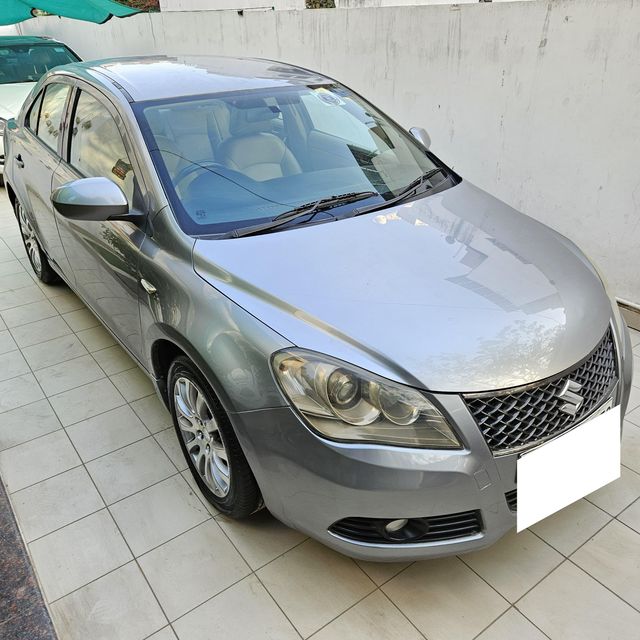 3 Used Maruti Suzuki Kizashi Cars in India from ₹2.90 Lakh - Second ...