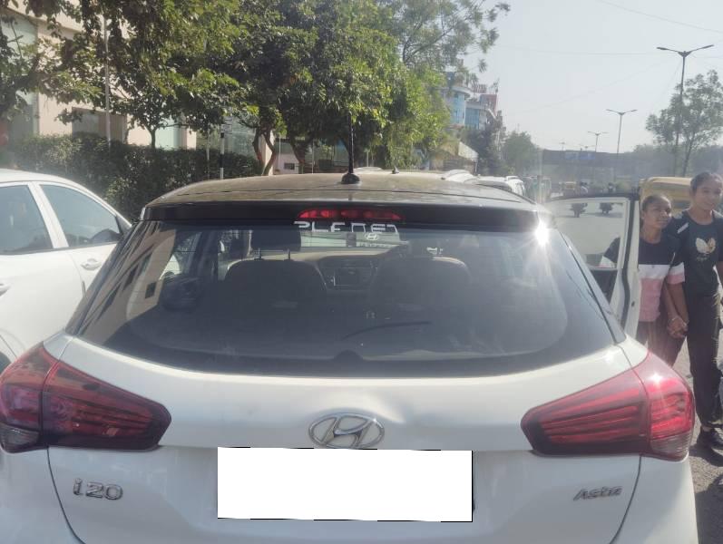 Buy Used Hyundai i20 Petrol Spotz of 2019 model @ 6,25,000 INR in ...