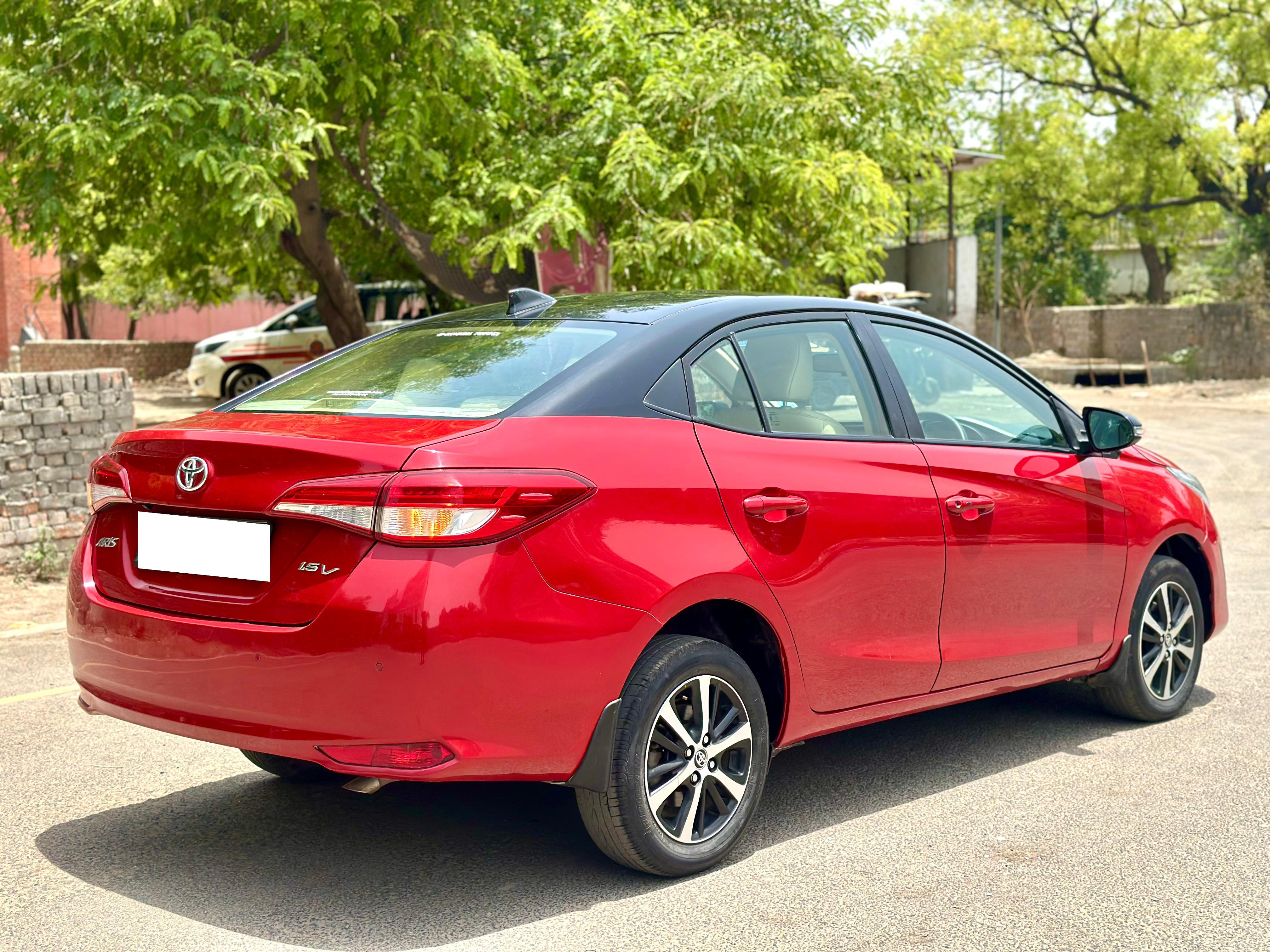 Buy Used Toyota Yaris V CVT of 2019 model @ 6,75,000 INR in Delhi ...