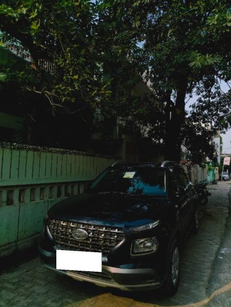 Buy Used Hyundai Venue S BSIV of 2020 model @ 6,50,000 INR in Varanasi ...