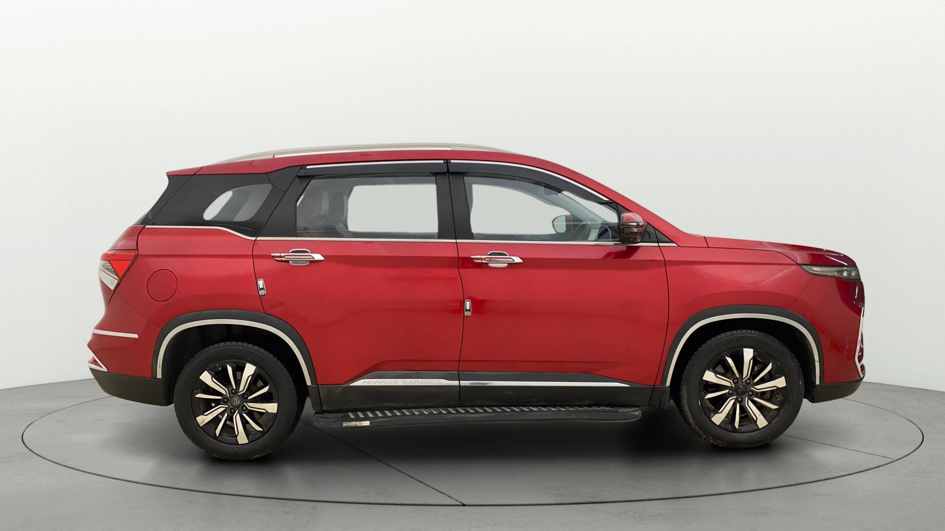 2020 MG Hector Plus 1451 cc कार अहमदाबाद में ₹10.38 Lakh में - CarDekho