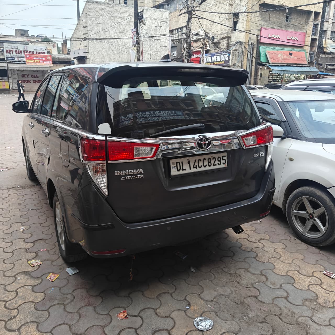 Buy Used Toyota Innova Crysta 2.7 VX MT BSIV of 2016 model @ 8,00,000 ...