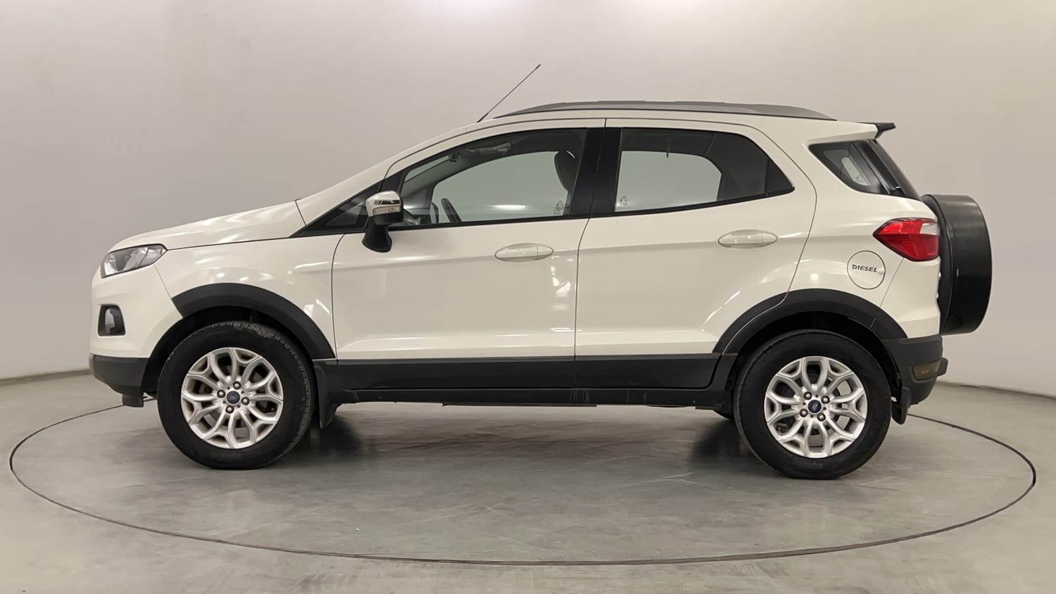 Buy Used Ford Ecosport 1.5 TDCi Titanium BSIV of 2014 model @ 4,29,000 ...