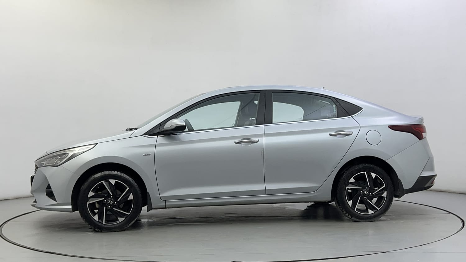 Buy Used Hyundai Verna 1.6 SX VTVT Optional AT of 2021 model @ 10,03 ...