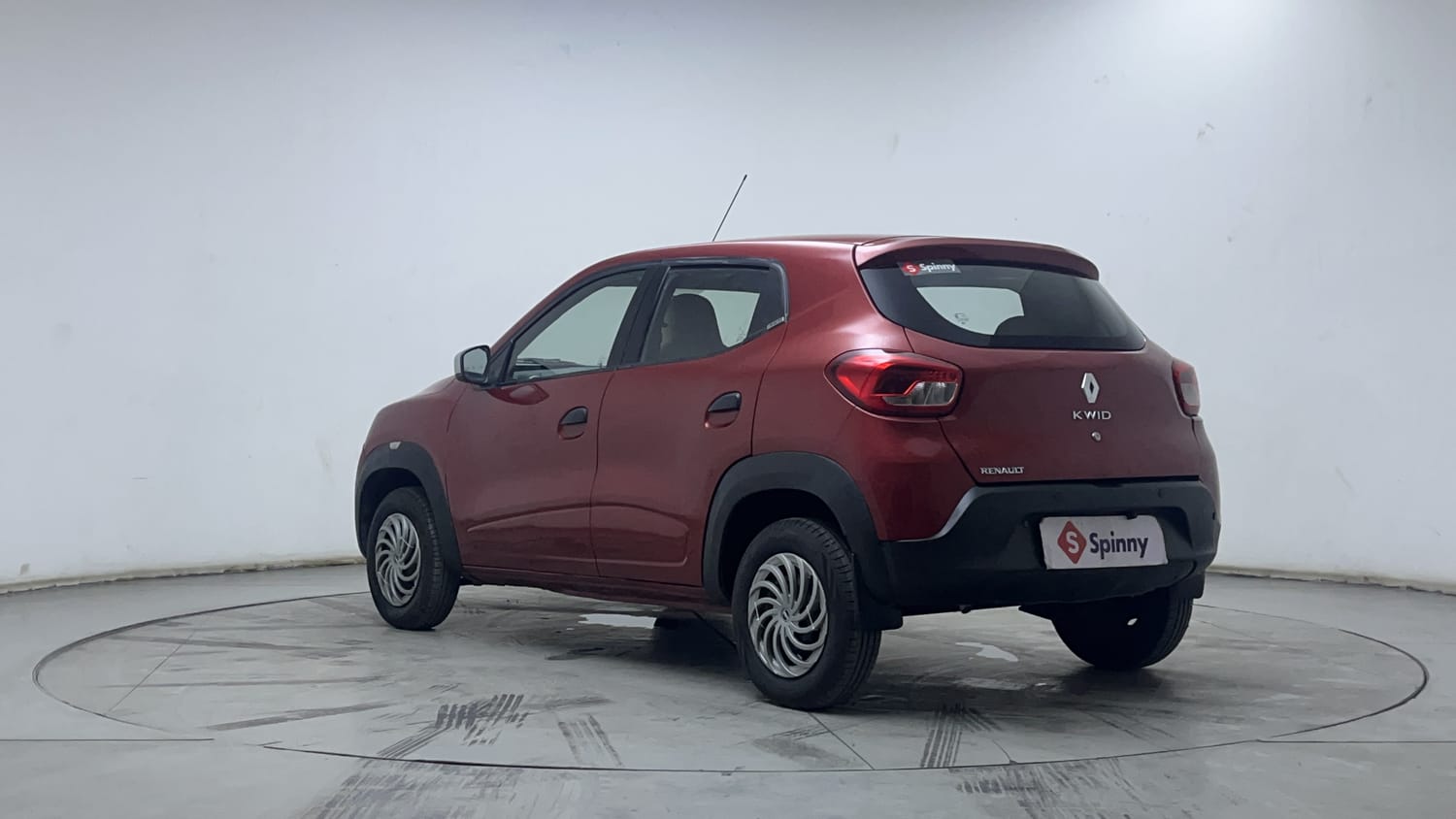 Buy Used Renault KWID 1.0 AMT RXT of 2016 model @ 2,58,000 INR in ...