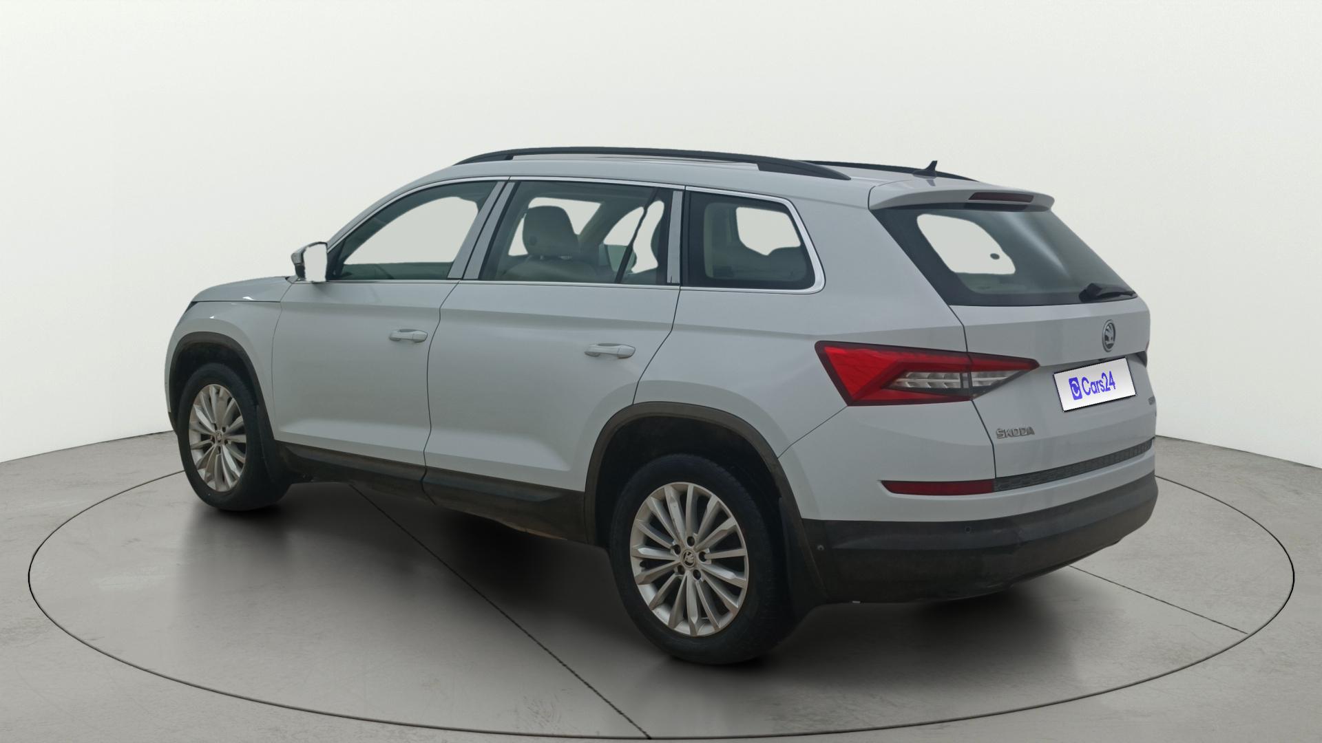 Buy Used Skoda Kodiaq 2.0 TDI Style of 2017 model @ 15,11,882 INR in ...