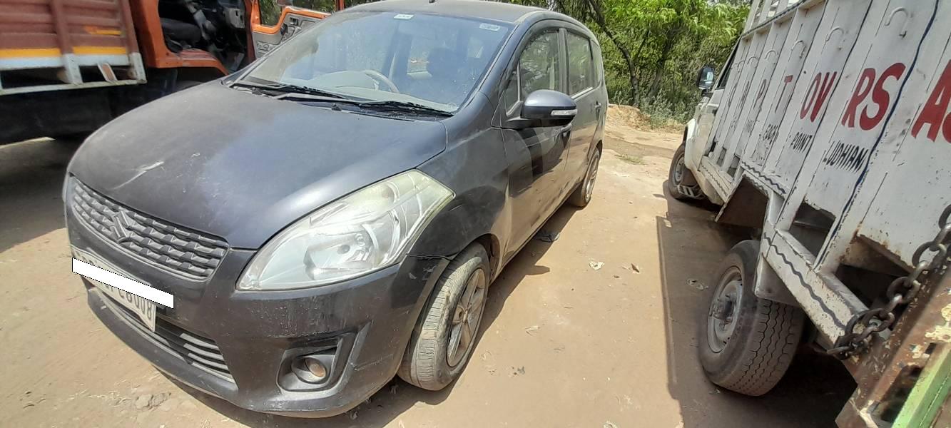Buy Used Maruti Ertiga VDI of 2015 model @ 4,10,000 INR in Ludhiana ...