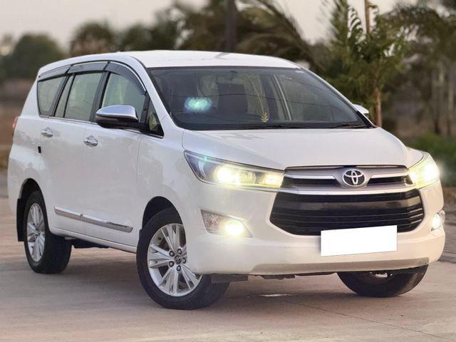 महू में ₹11.60 लाख से 5 पुरानी Toyota Innova Crysta कारें - बेहतरीन ...