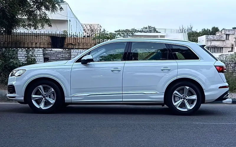 Buy Used Audi Q7 Technology of 2023 model @ 68,00,000 INR in Chandigarh ...