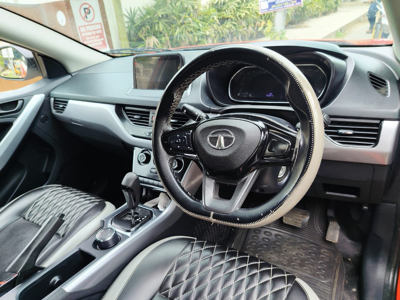 Buy Used Tata Nexon XMA AMT S BSVI of 2022 model @ 9,25,000 INR in ...