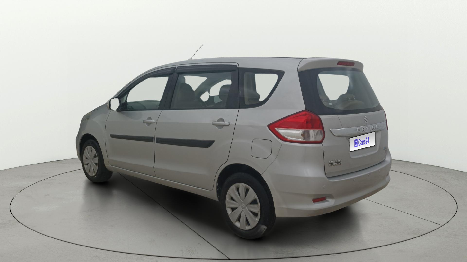 Buy Used Maruti Ertiga SHVS VDI of 2017 model @ 6,79,456 INR in ...