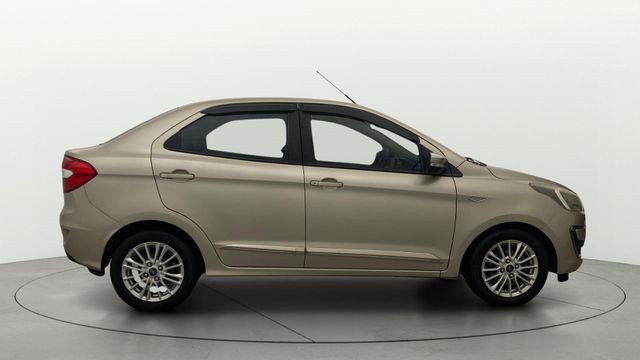 Used Yellow Color Cars in India - 95 Second Hand Yellow Cars in India ...
