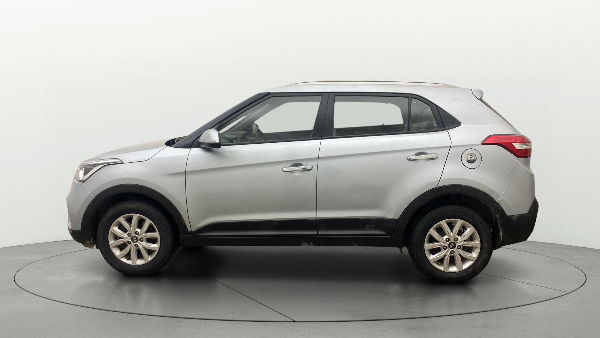 Buy Used Hyundai Creta 1.6 SX of 2019 model @ 8,36,168 INR in Hyderabad ...