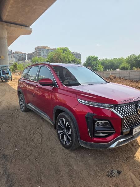 Buy Used MG Hector Plus Sharp Diesel MT of 2023 model @ 11,50,000 INR ...